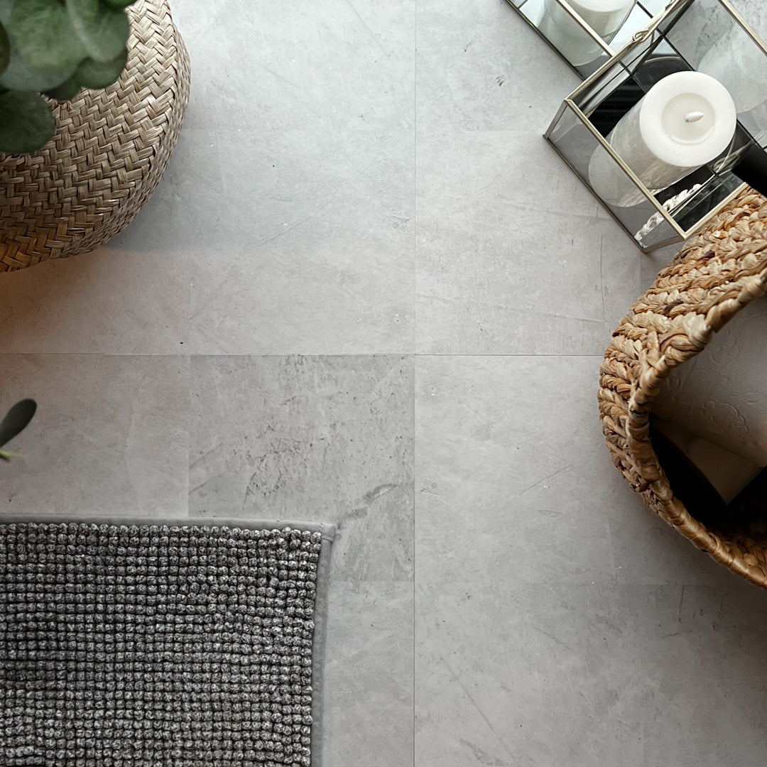 Selvklebende gulvfliser – Lindas Dekor